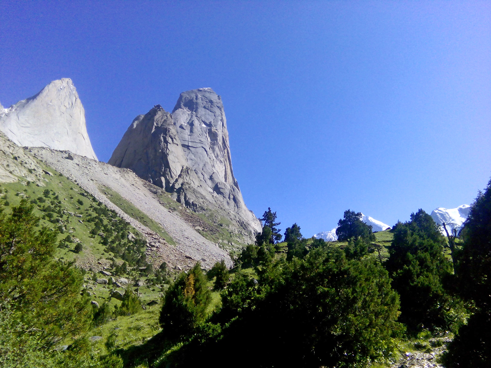 Tourist Spots Near Torres Strait Islands Mountains